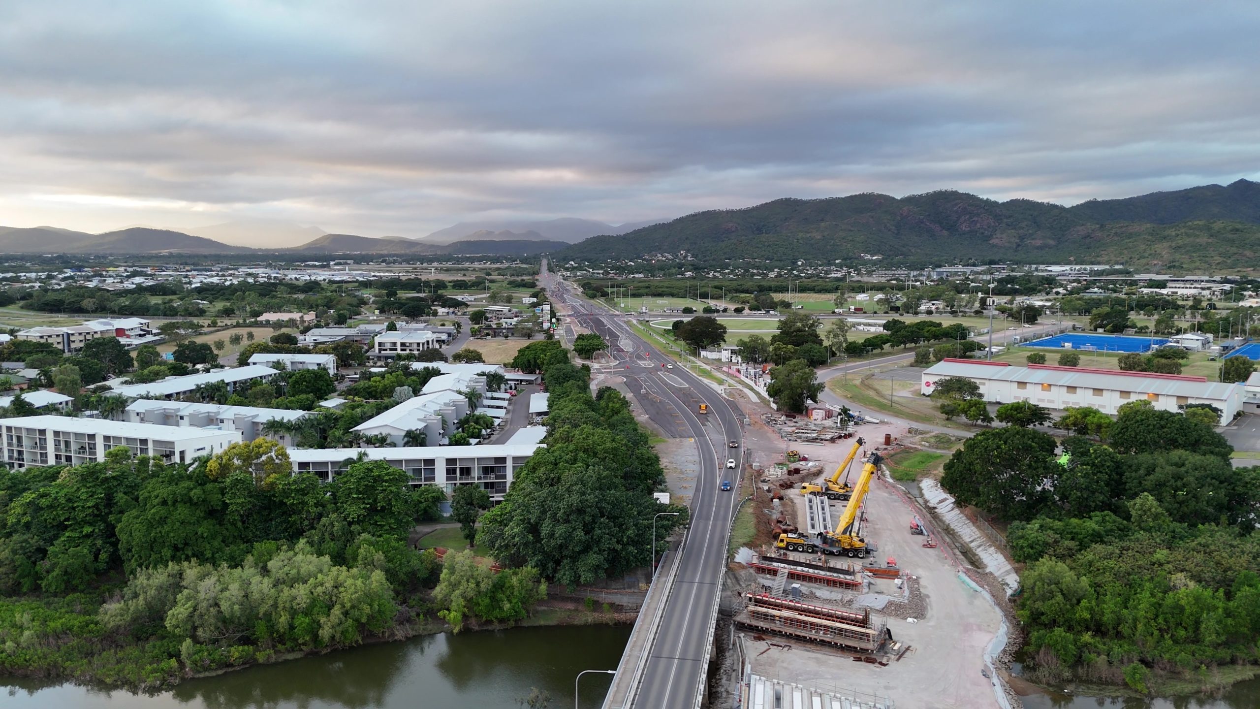 Townsville Connection Road Stage 2 and 4 - Hansen Engineering